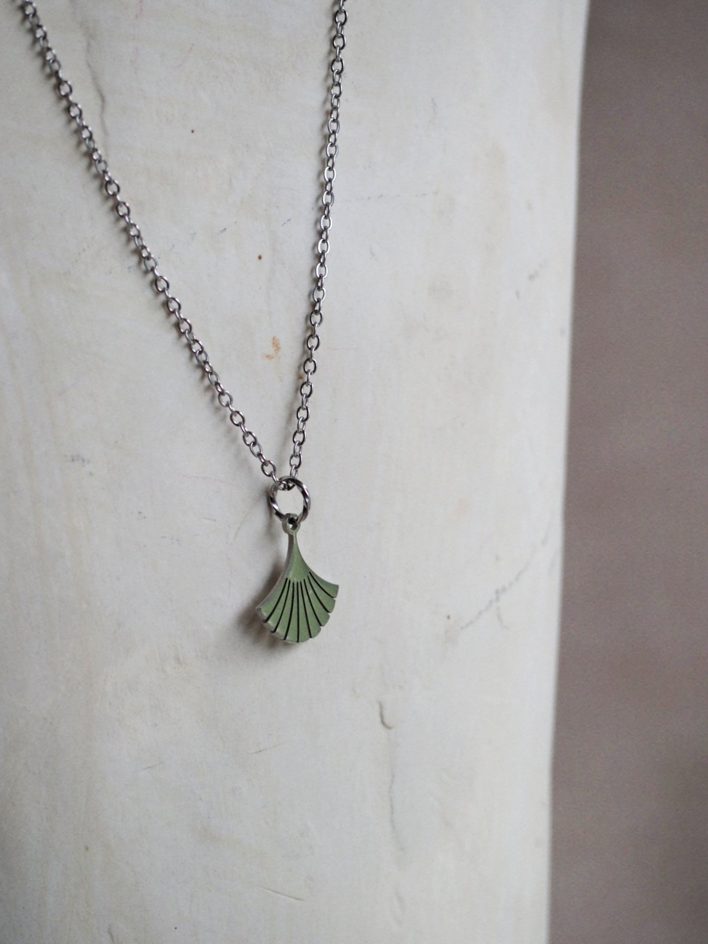 Jessica Fan Necklace in Silver – Atlas of Dreams